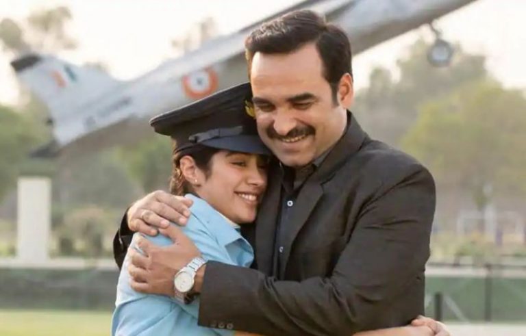 Gunjan Saxena Movie Review: A courageous story of a Kargil Girl is a ...
